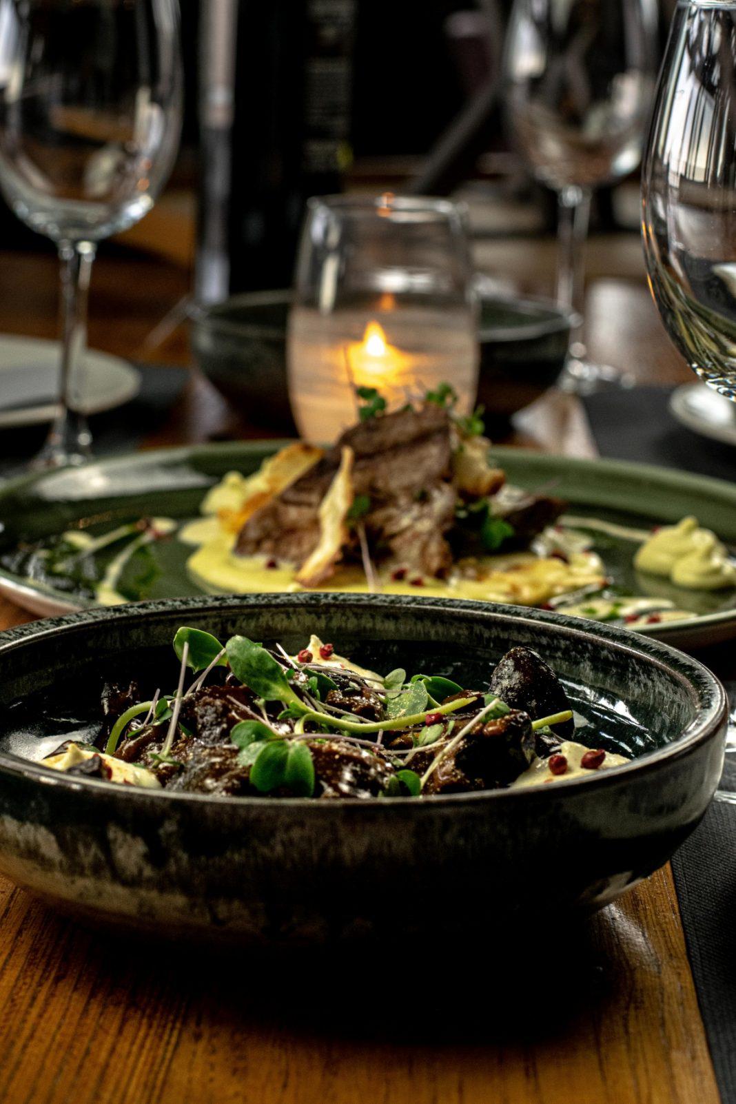 Food and drink guide: Ο απόλυτος οδηγός εξόδου της πόλης | Parallaxi ...