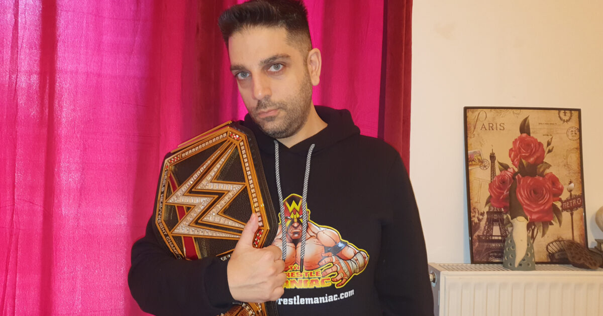 Ο Φίλιππος είναι ο άνθρωπος που «φέρνει» το WWE καθημερινά στην Ελλάδα ...