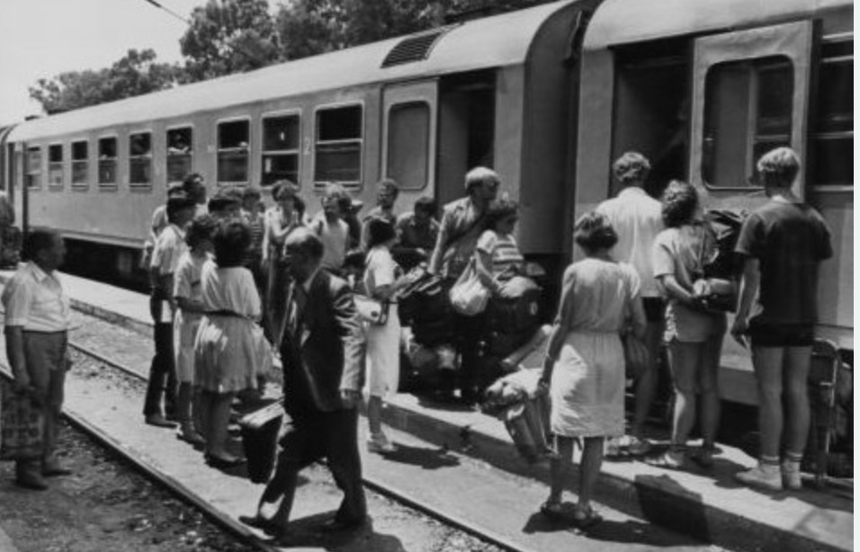 Οι μεγάλες σιδηροδρομικές τραγωδίες στην Ελλάδα | Parallaxi Magazine