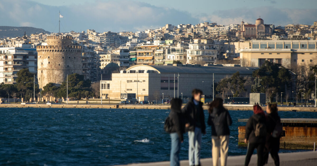 Θεσσαλονίκη: Ανατομία μιας πτώσης | Parallaxi Magazine