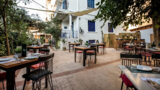 18 εστιατόρια που αξίζει να δοκιμάσεις αυτό το καλοκαίρι στη ...