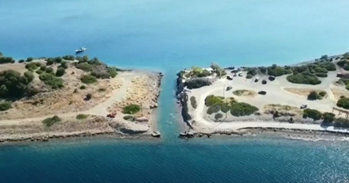 Κορινθία: Έχεις δει τη λίμνη Βουλιαγμένη από ψηλά; | Parallaxi Magazine