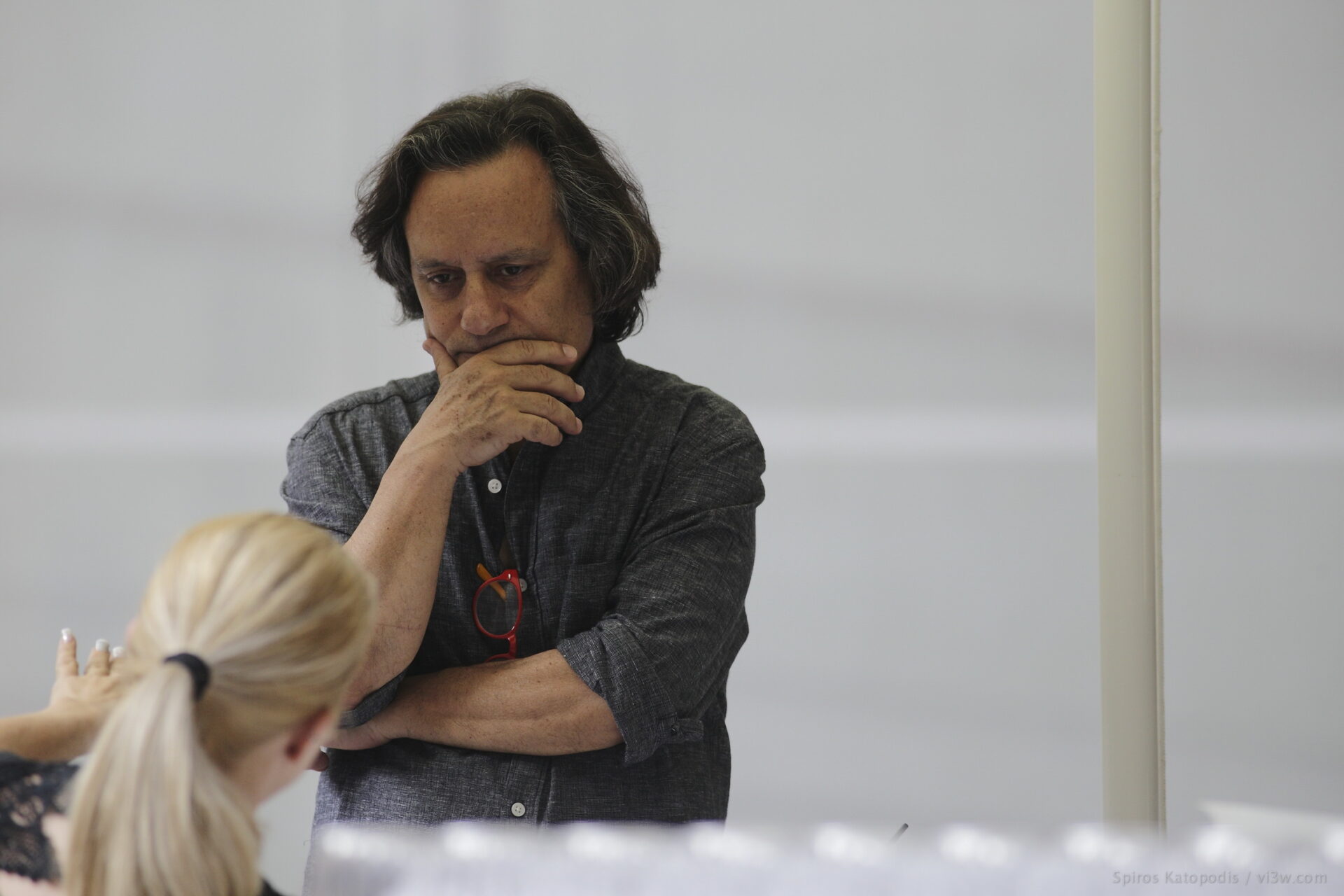 Γιάννης Μπασκόζος: «Η νιότη έχει μια ακατανίκητη γοητεία» | Parallaxi ...
