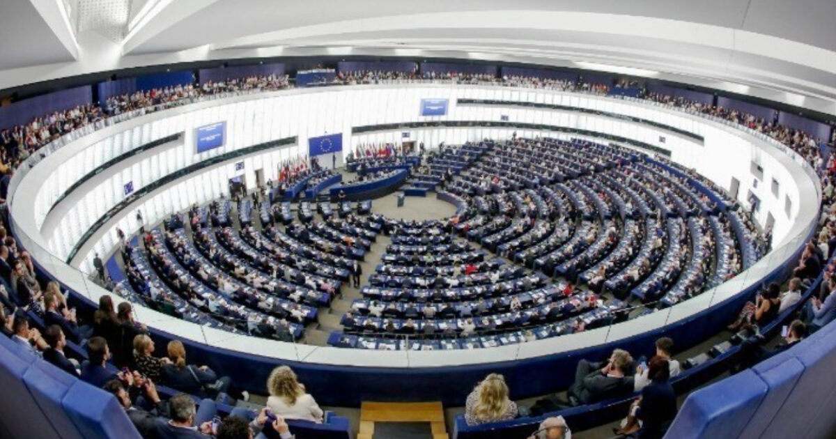 «Μπλόκο» δεξιάς και ακροδεξιάς στη συζήτηση για τα Τέμπη στο ...