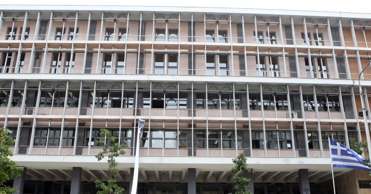 Θεσσαλονίκη: Δικάζονται οι αδελφοί Ψωμιάδη για τα «45άρια» | Parallaxi ...