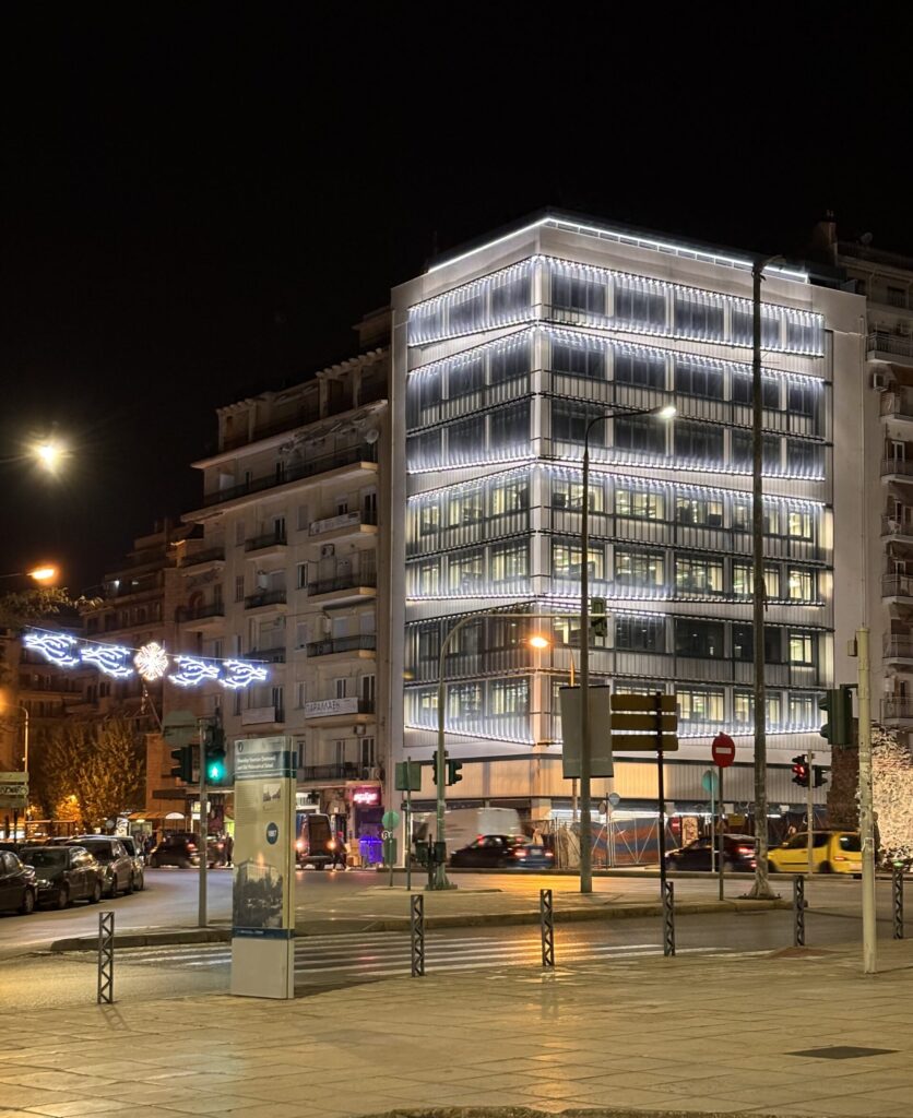 Πέντε κτίρια της Θεσσαλονίκης με high aesthetic φωτισμό | Parallaxi ...