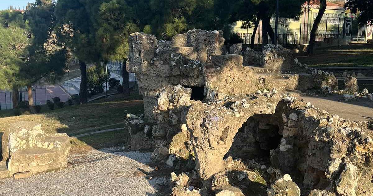 Κήποι του Πασά: Μπαίνει πλέγμα για την προστασία του μνημείου ...