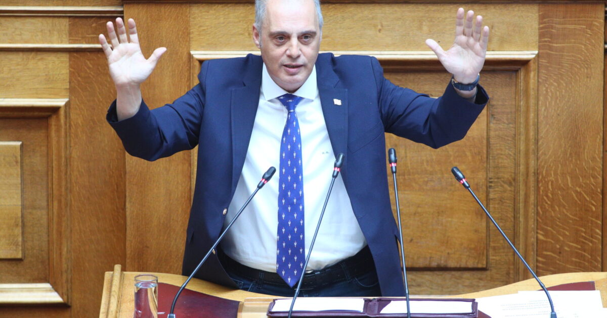 «Δέχομαι απειλές κατά της ζωής μου» – Ο πρόεδρος του ΛΑ.Ο.Σ. καταθέτει ...