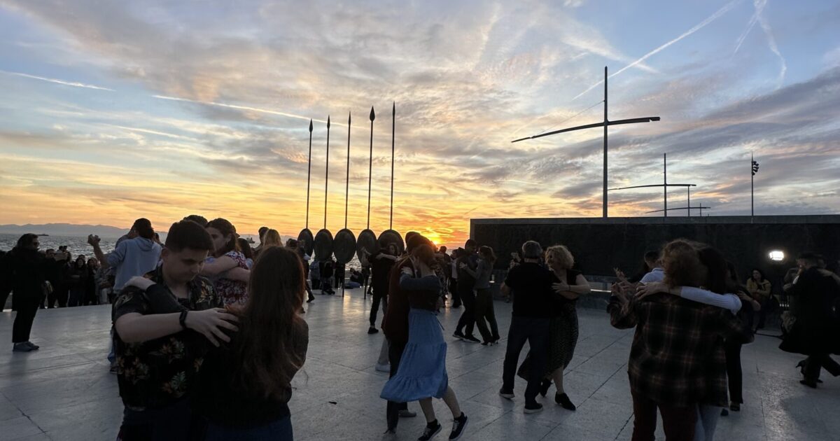 Η Θεσσαλονίκη χορεύει αργεντίνικο tango για καλό σκοπό | Parallaxi Magazine