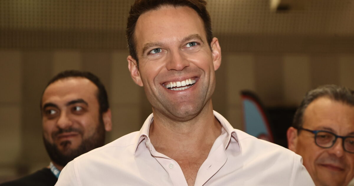 Ο Στέφανος Κασσελάκης επισκέφτηκε την έκθεση Comic Con στη Θεσσαλονίκη | Parallaxi Magazine