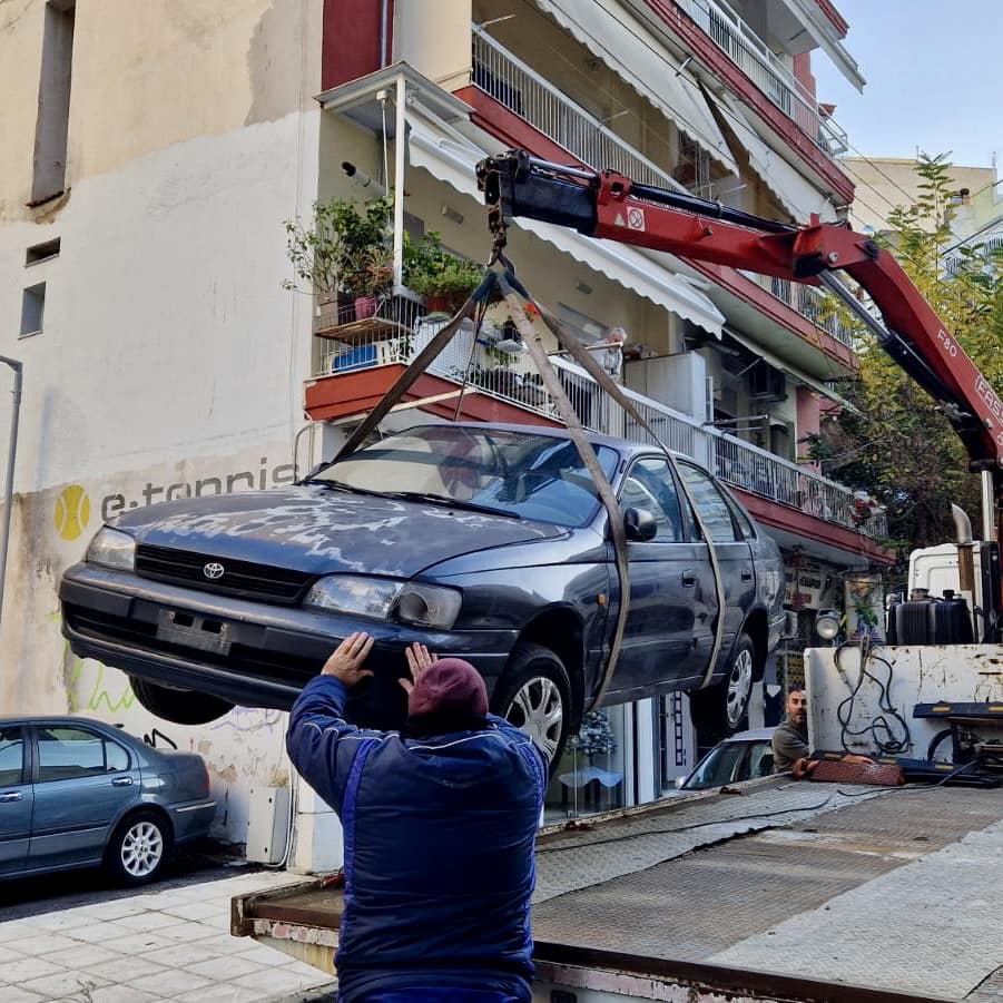 Δήμος Θεσσαλονίκης: Σχέδιο για απομάκρυνση περίπου 700 εγκαταλειμμένων ...