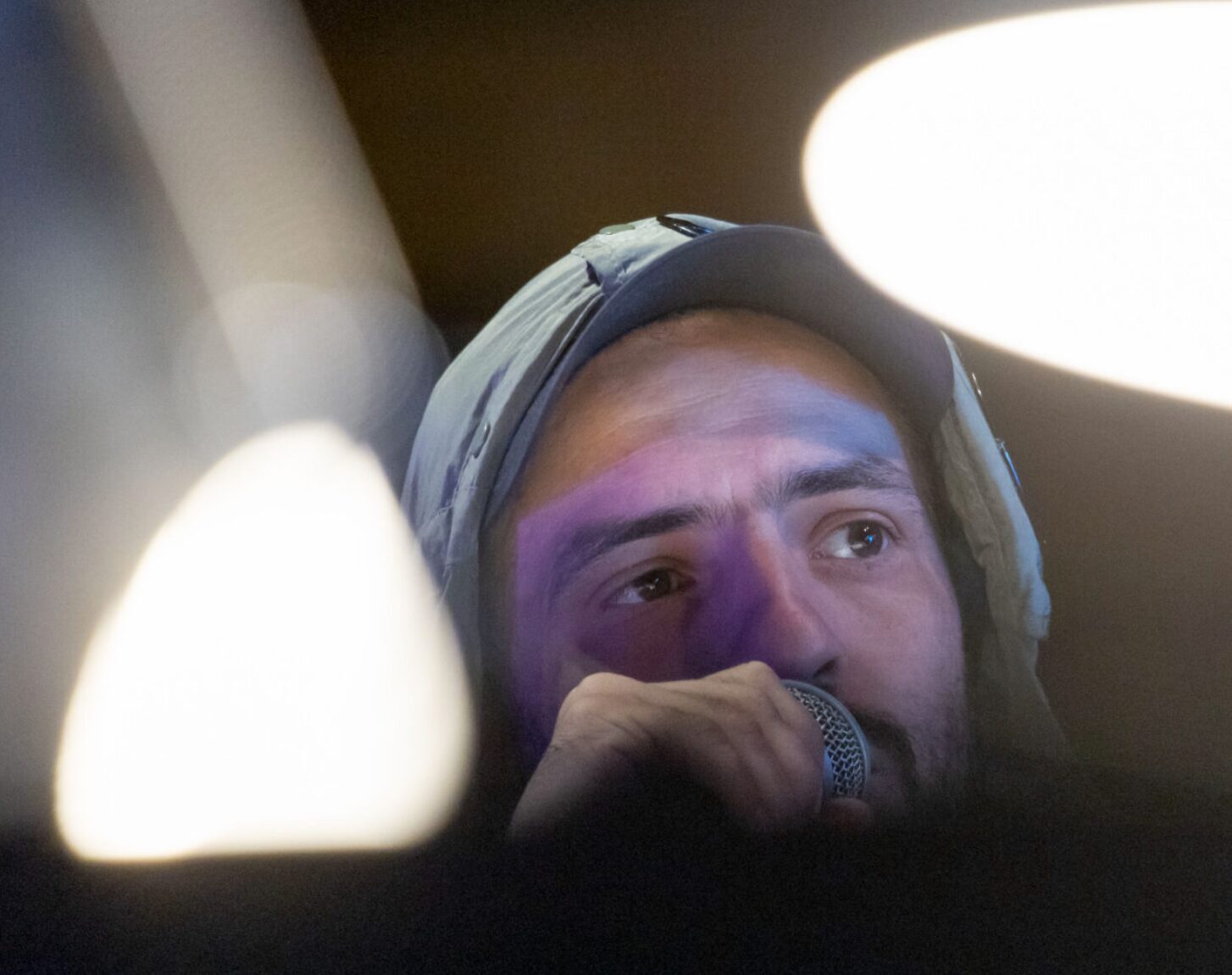 Sold out η συναυλία του ΛΕΞ στο ΟΑΚΑ – Το ρεκόρ που έσπασε | Parallaxi ...