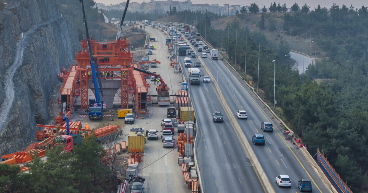 Θεσσαλονίκη-Flyover: Προς το τέλος του 2025 γκρεμίζονται το τούνελ ...