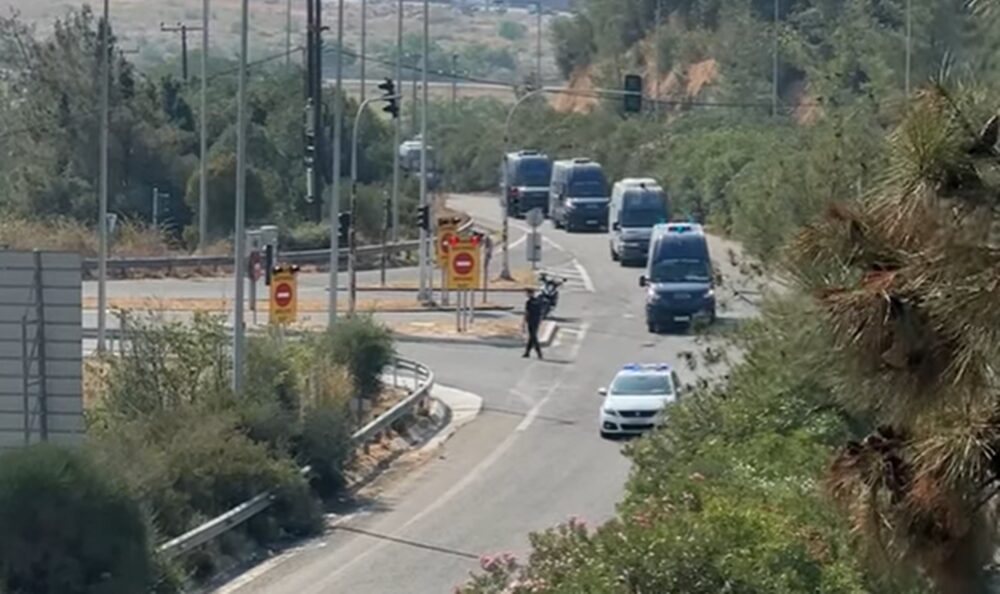 Σέρρες: Μεταφέρθηκαν στο Κλειδί Σιντικής 300 μετανάστες από την Κρήτη ...