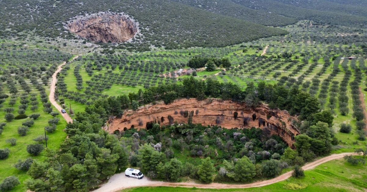 Δίδυμα: Ένα παραδοσιακό ελληνικό χωριό στην καταπράσινη κοιλάδα της ...